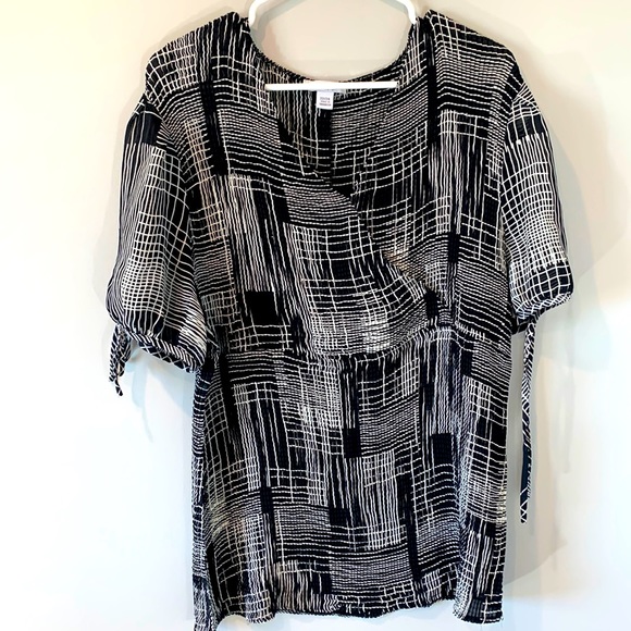 Dress Barn | Tops | Dress Barn Crinkle Textured V Neck Blouse Tie On ...